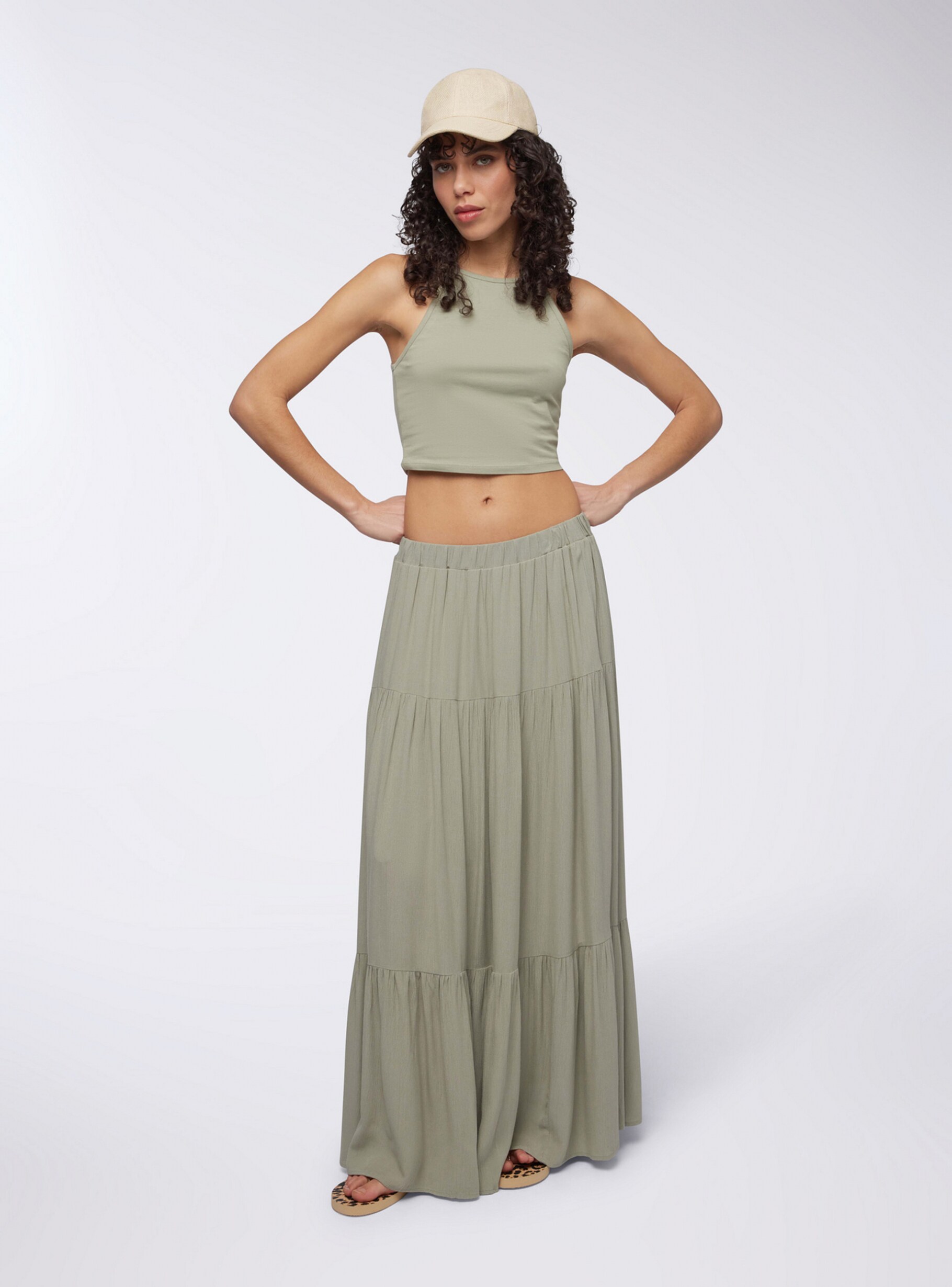 Žalfija Duga suknja sa volanima u jednoj boji | Terranova