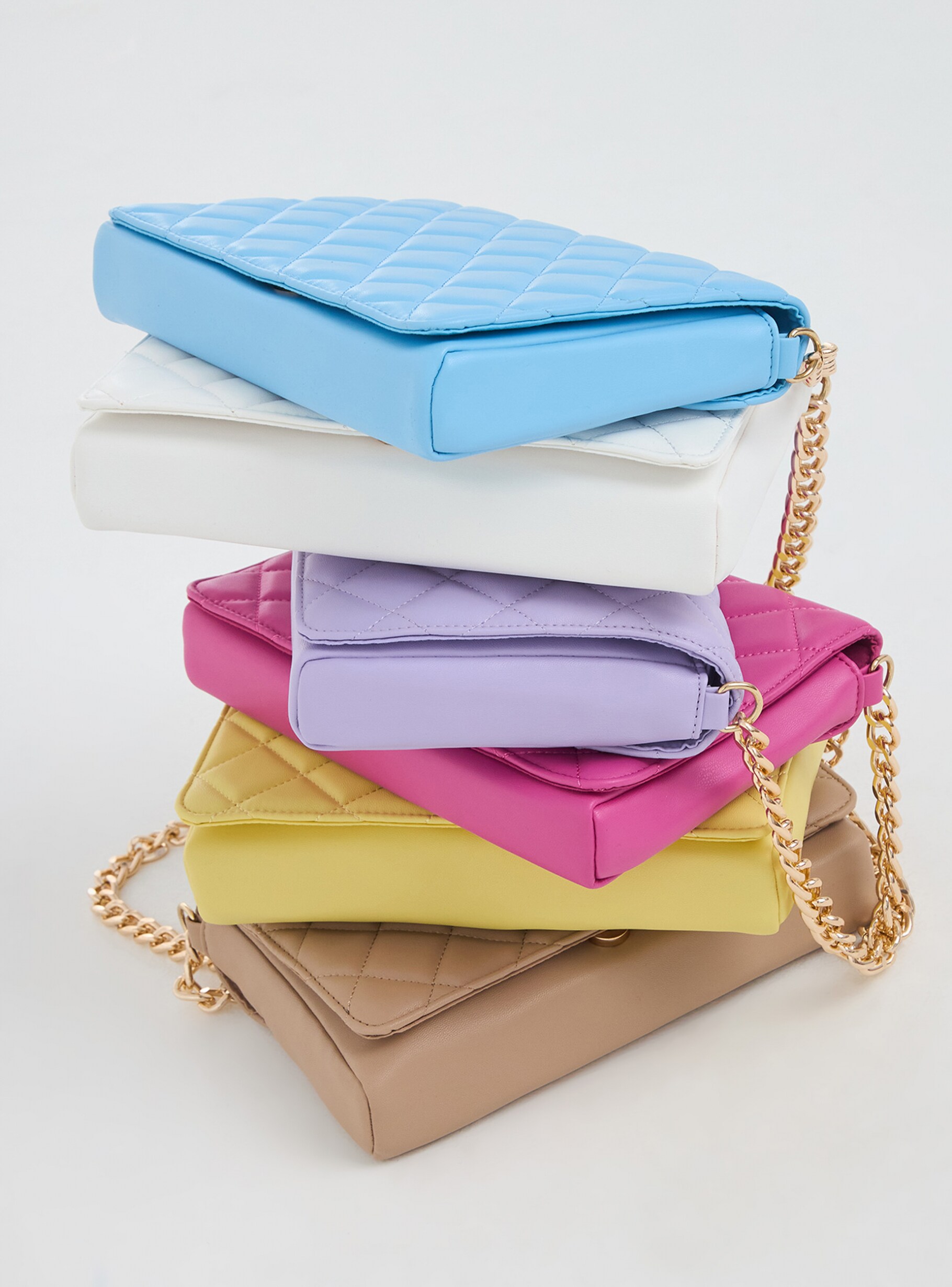 Ljubičasta Torba sa preklopom od matelase sintetičke kože | Terranova