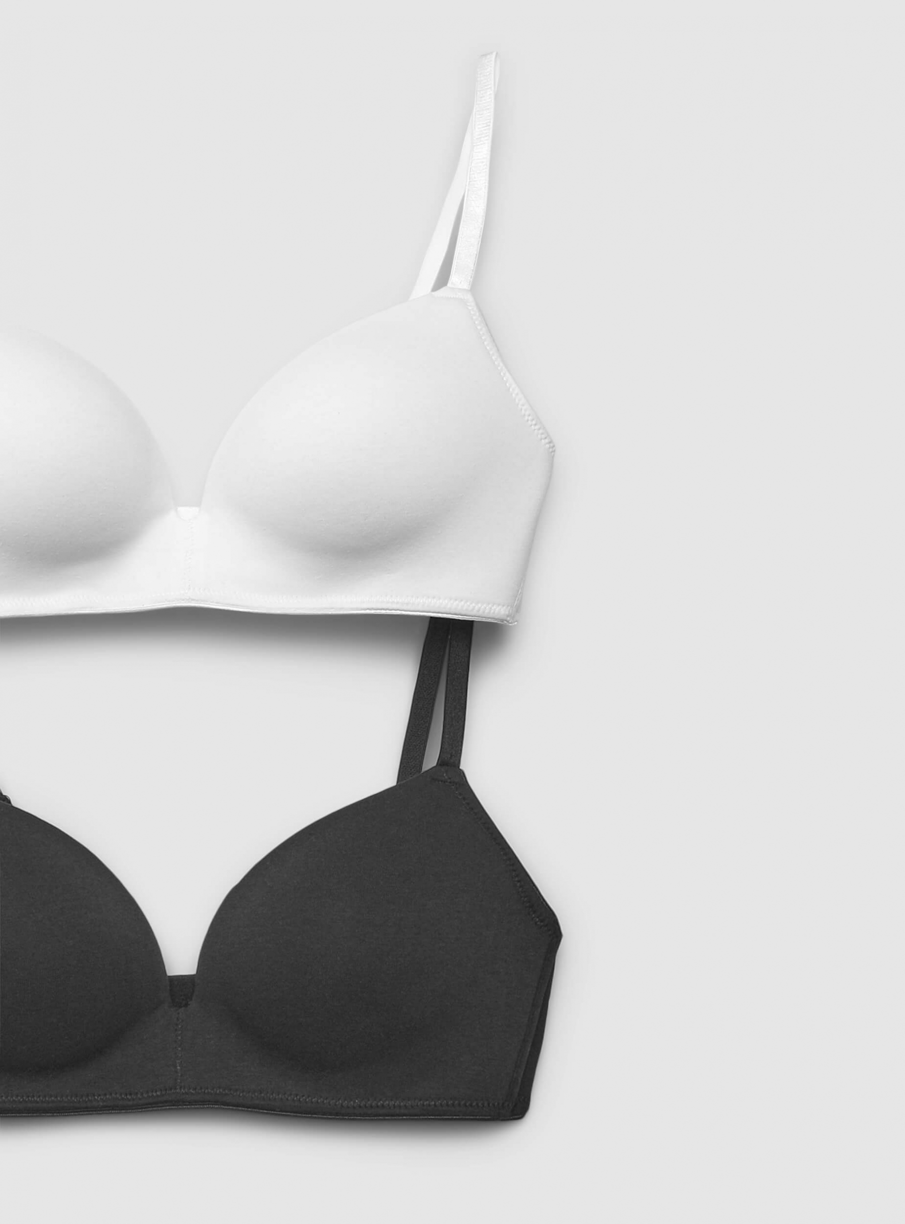 Balení 2 předtvarovaných trojúhelníkových podprsenek v barvě Variace ...