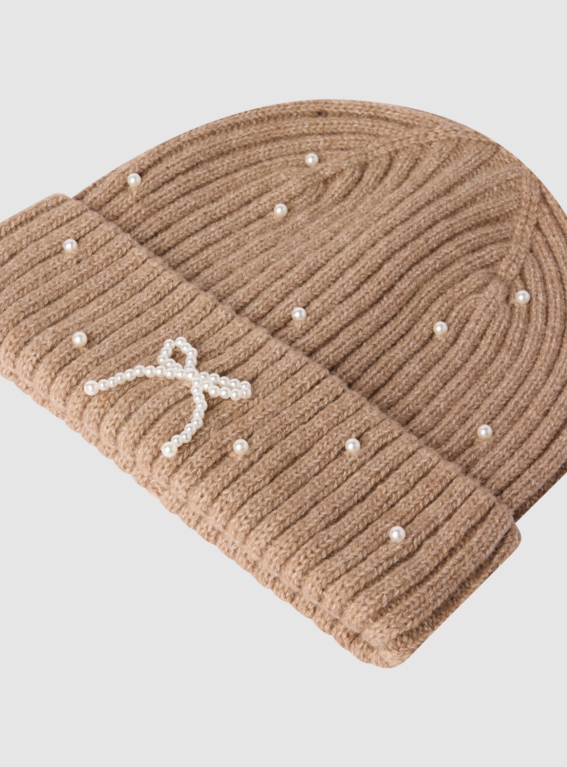 Turtle Cap with decorative pearls - Buy Online | Terranova