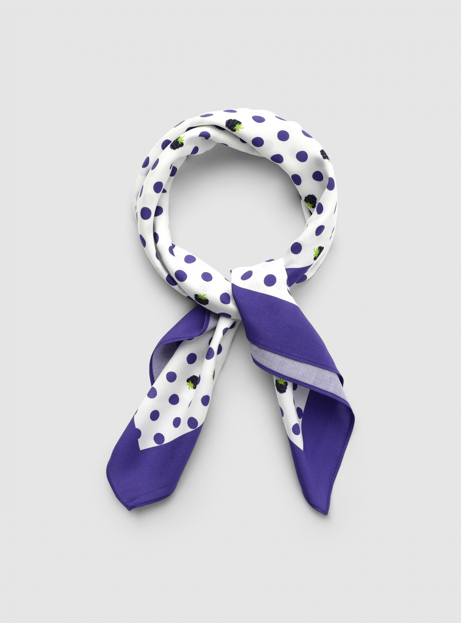 Var violet Polka dot scarf with fruit print - Buy Online | Terranova